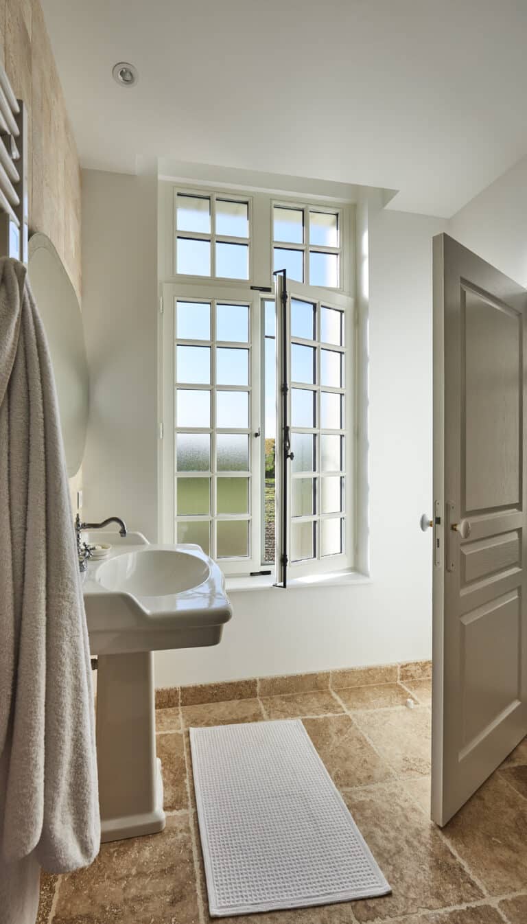 French windows and casement windows: the differences - Maison Janneau